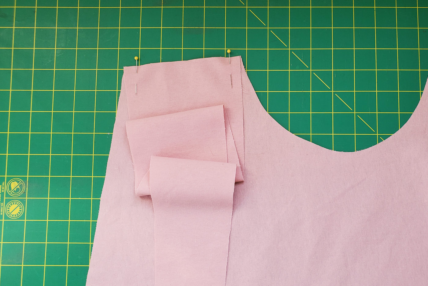 Wrap Around Apron - Fabricland West