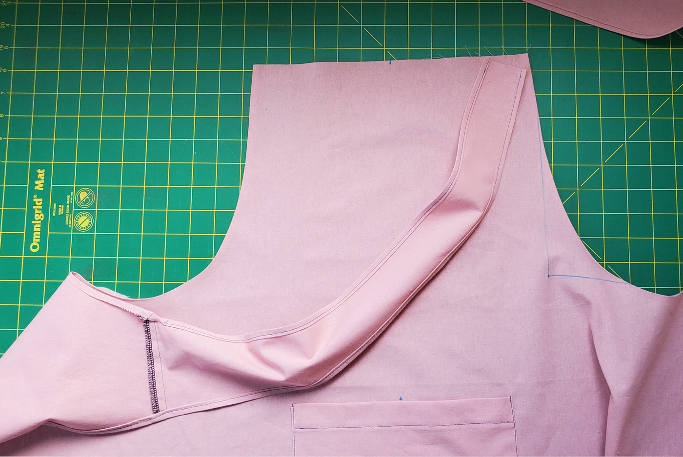 Wrap Around Apron - Fabricland West