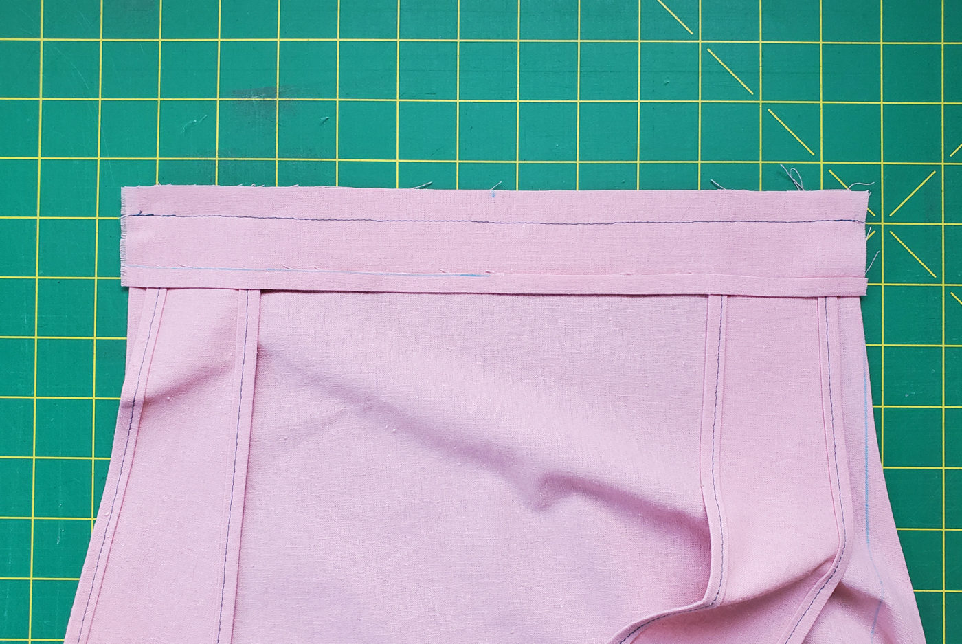 Wrap Around Apron - Fabricland West