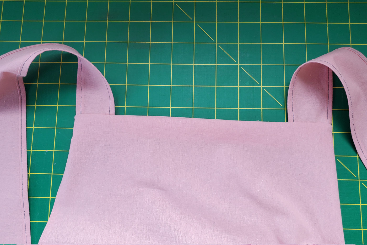 Wrap Around Apron - Fabricland West