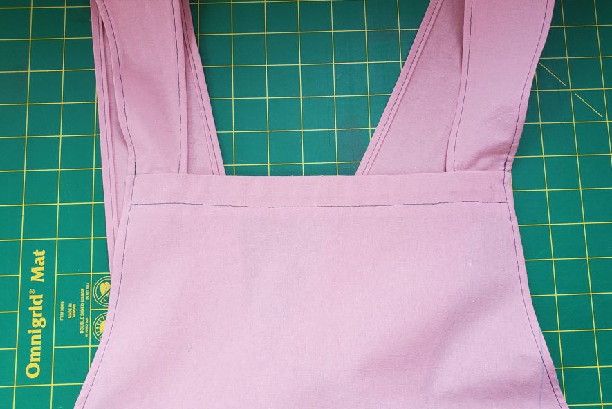 Wrap Around Apron - Fabricland West