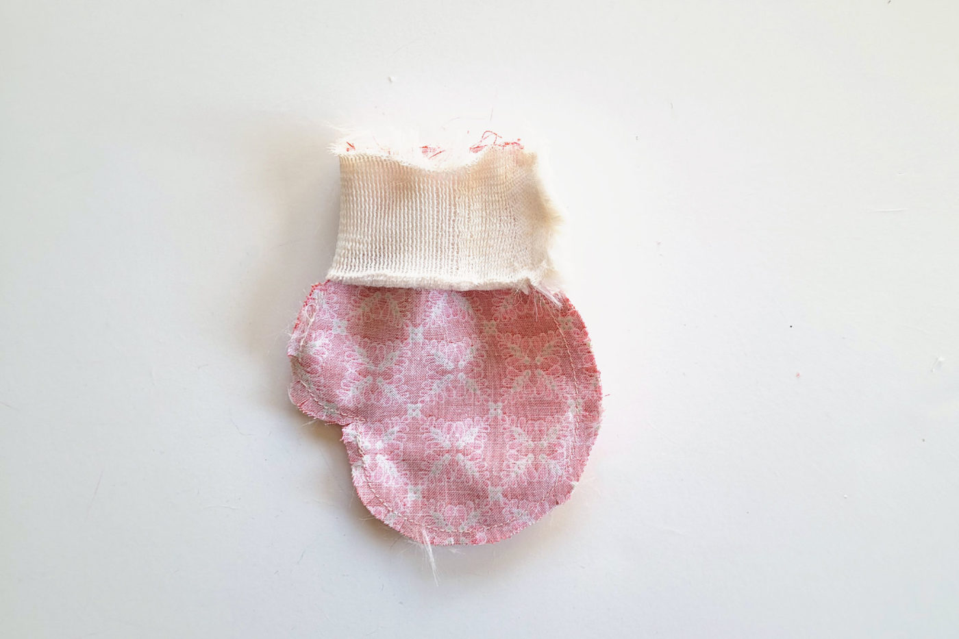 Mitten Garland - Fabricland West